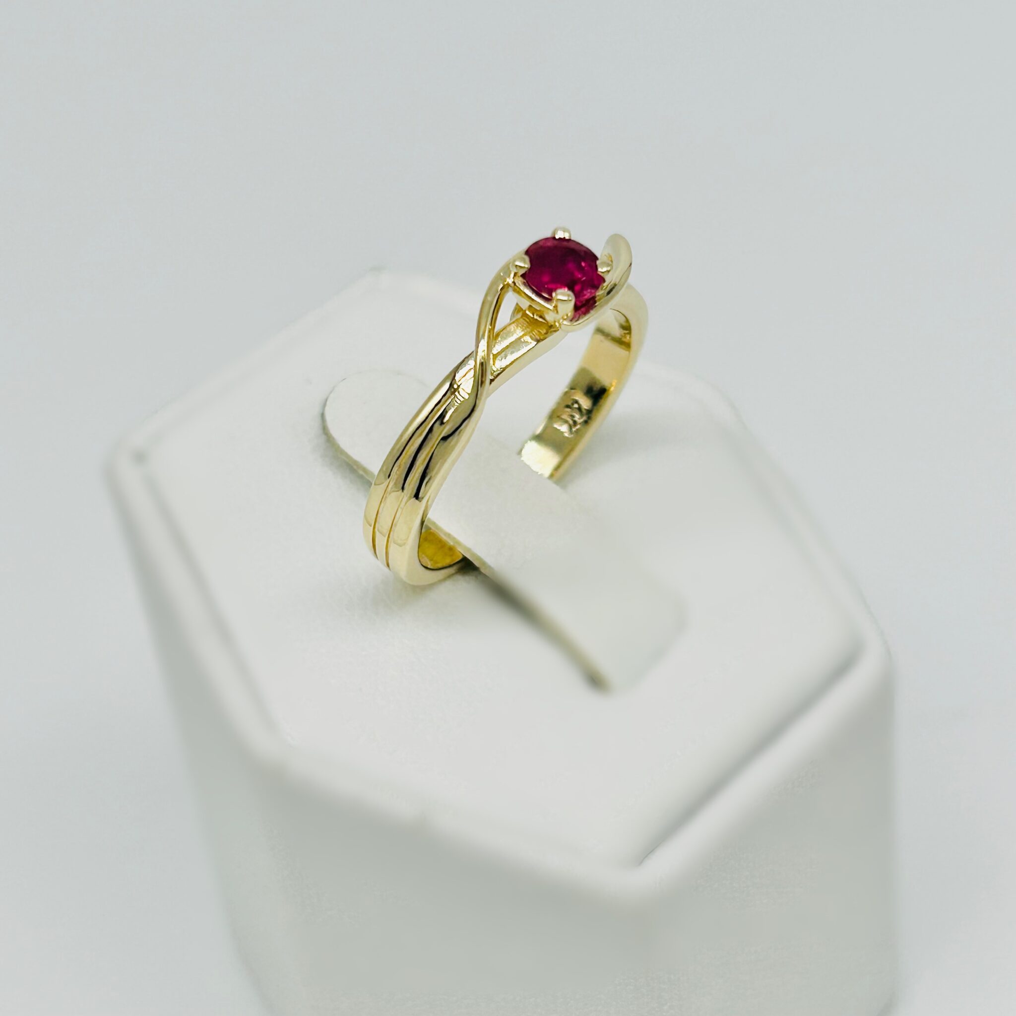 African Ruby Custom Ring - Jewelers Loupe St George, Utah